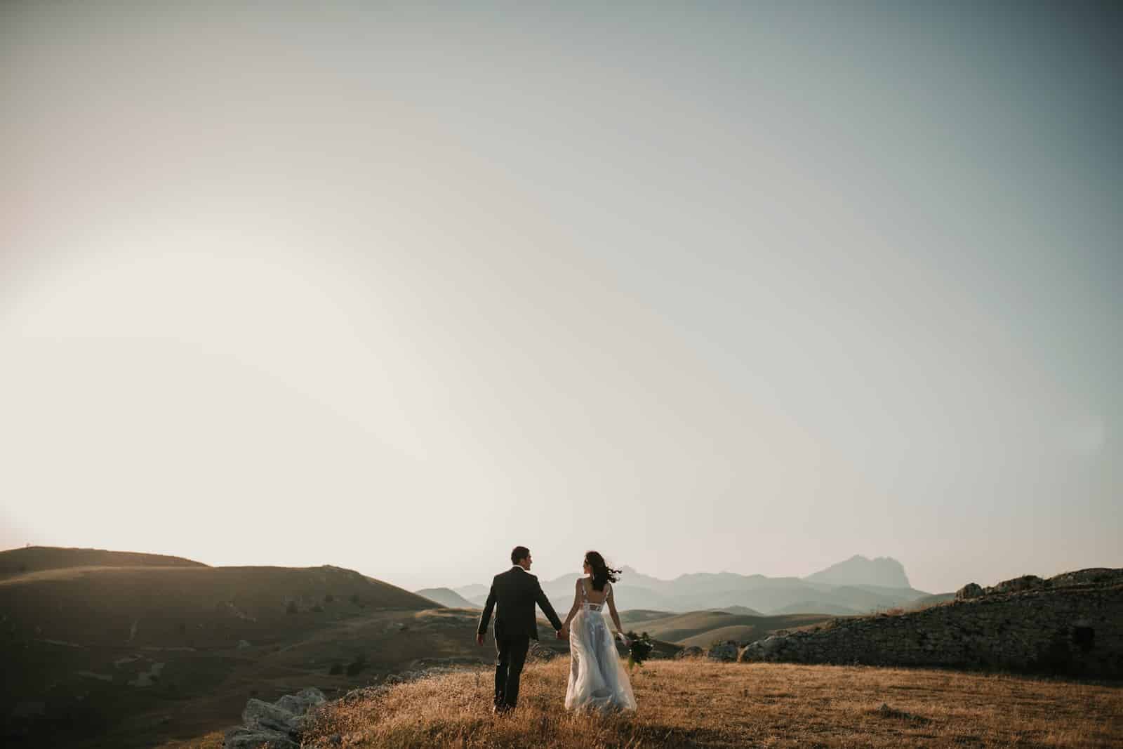 How To Plan the Perfect Outdoor Wedding Ceremony and Reception - The ...